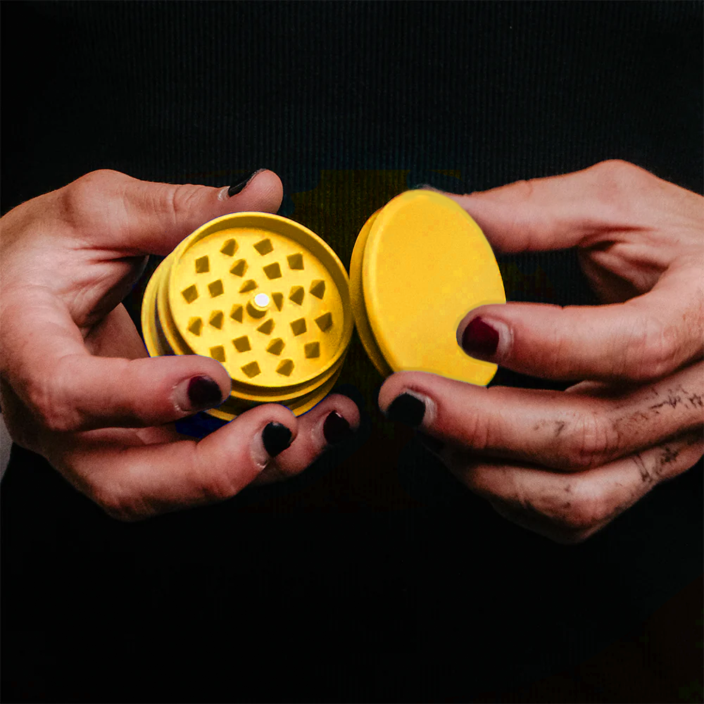 Plastic Weed Grinder Yellow - Round Herb Crusher – Bong Warehouse